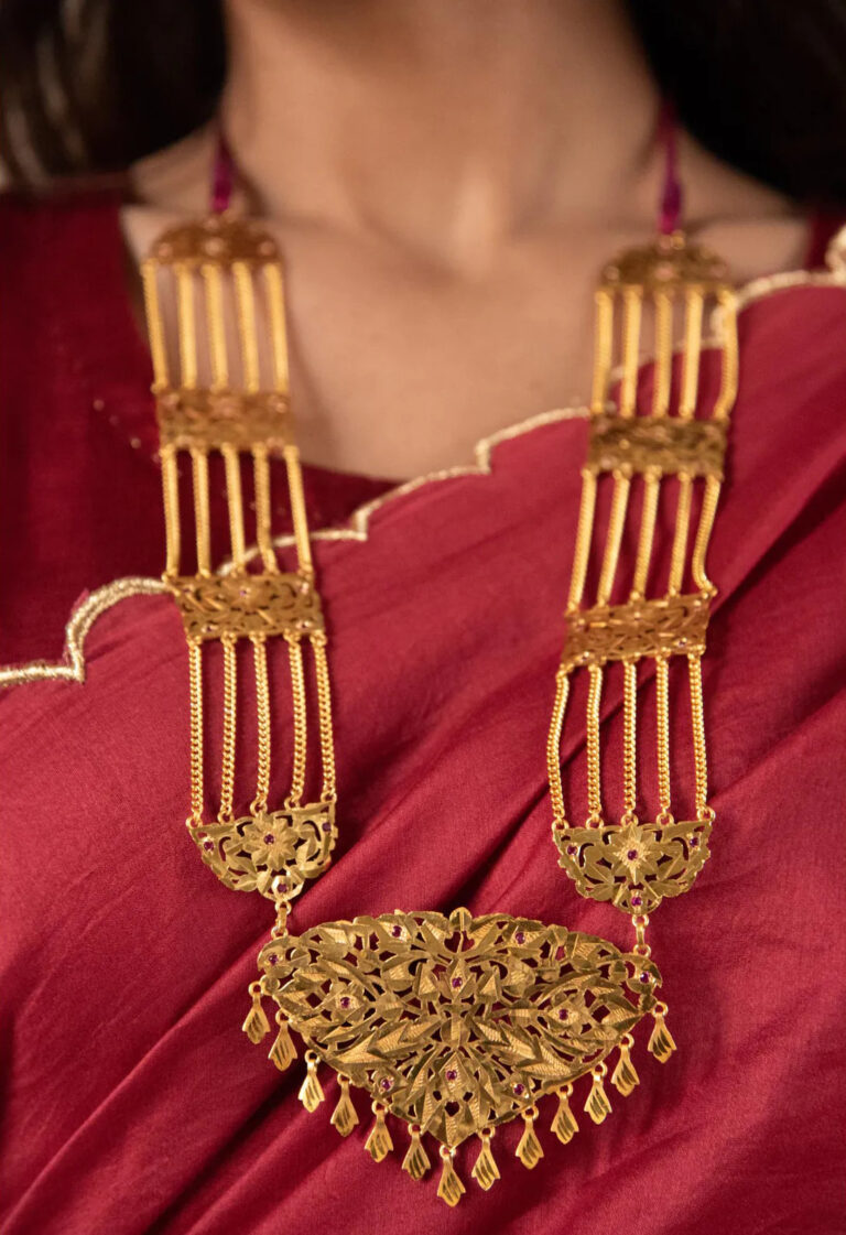 Top 12 Most Popular Designs of Rajasthani Jewellery - Mintly