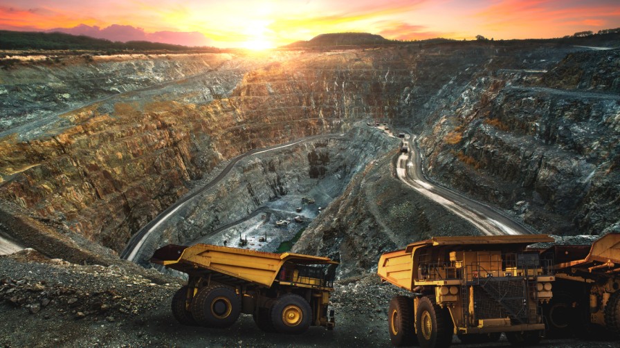 The Lucrative World of Gold Mining Jobs - Mintly