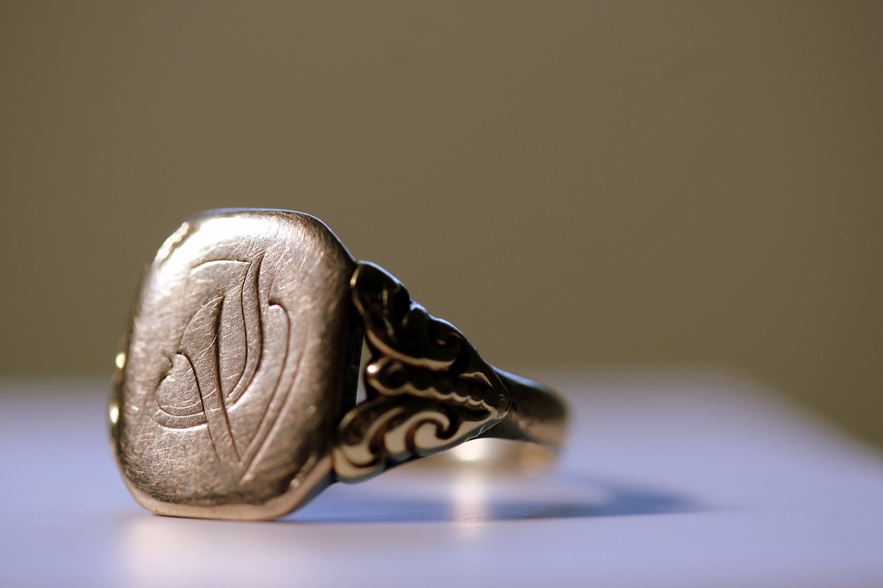 Signet Ring Styles in 2024 - Mintly